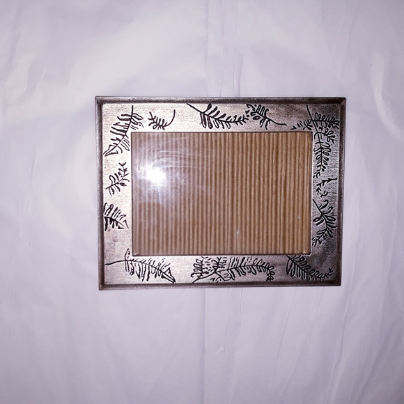 Accents | Brass Leaf Gold Picture Frame | Poshmark